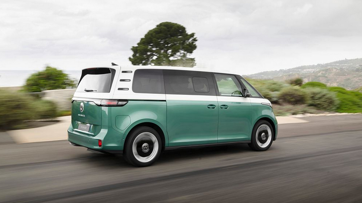 Premiera ID. Buzza z długim rozstawem osi