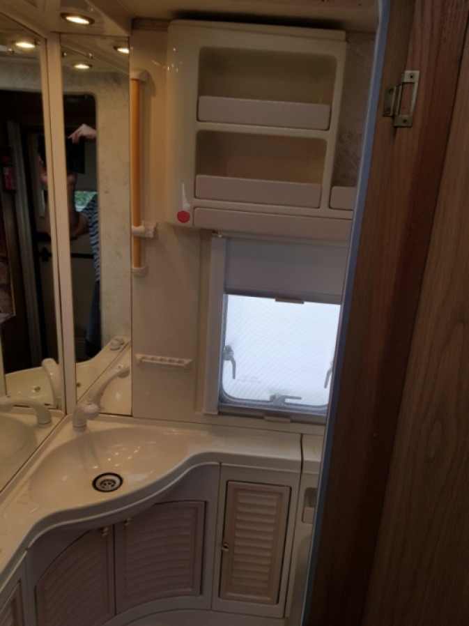 Przyczepa kempingowa SWIFT Conqueror 550 Lux, 5-6 osobowa