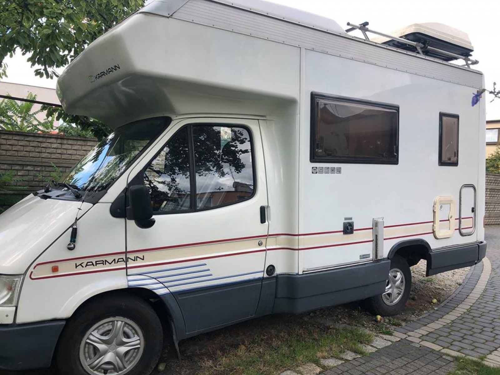 Kamper Ford Transit gotowy do jazdy