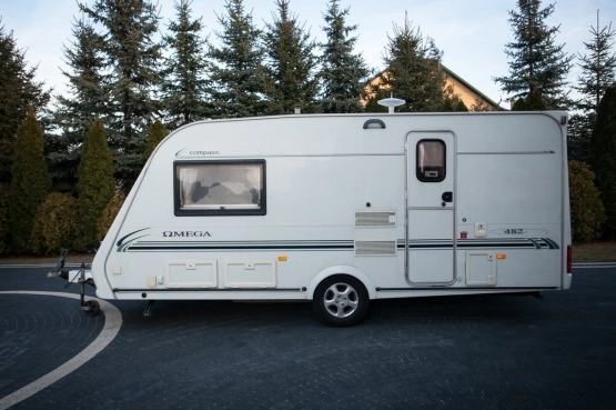 Przyczepa kempingowa COMPASS OMEGA 2os 2003 rok ZAREJESTROWANA