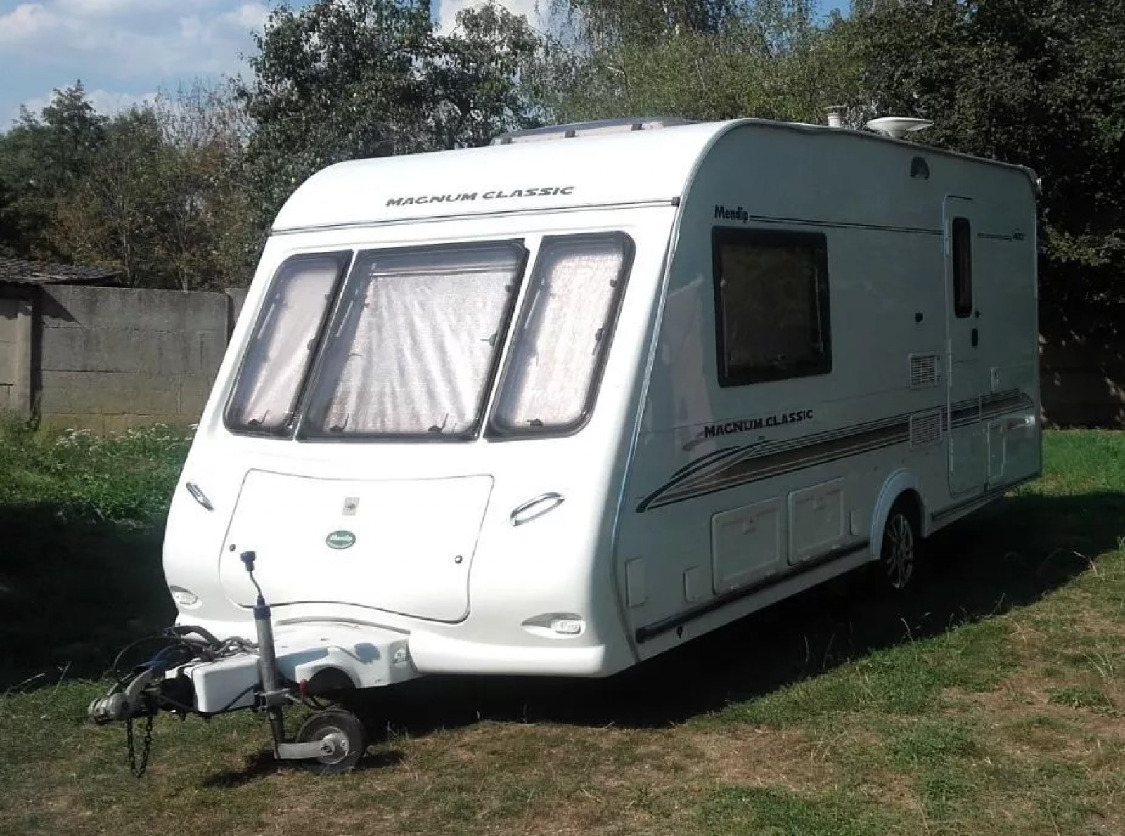 Elddis MENDIP COMPASS MAGNUM CLASSIC 482