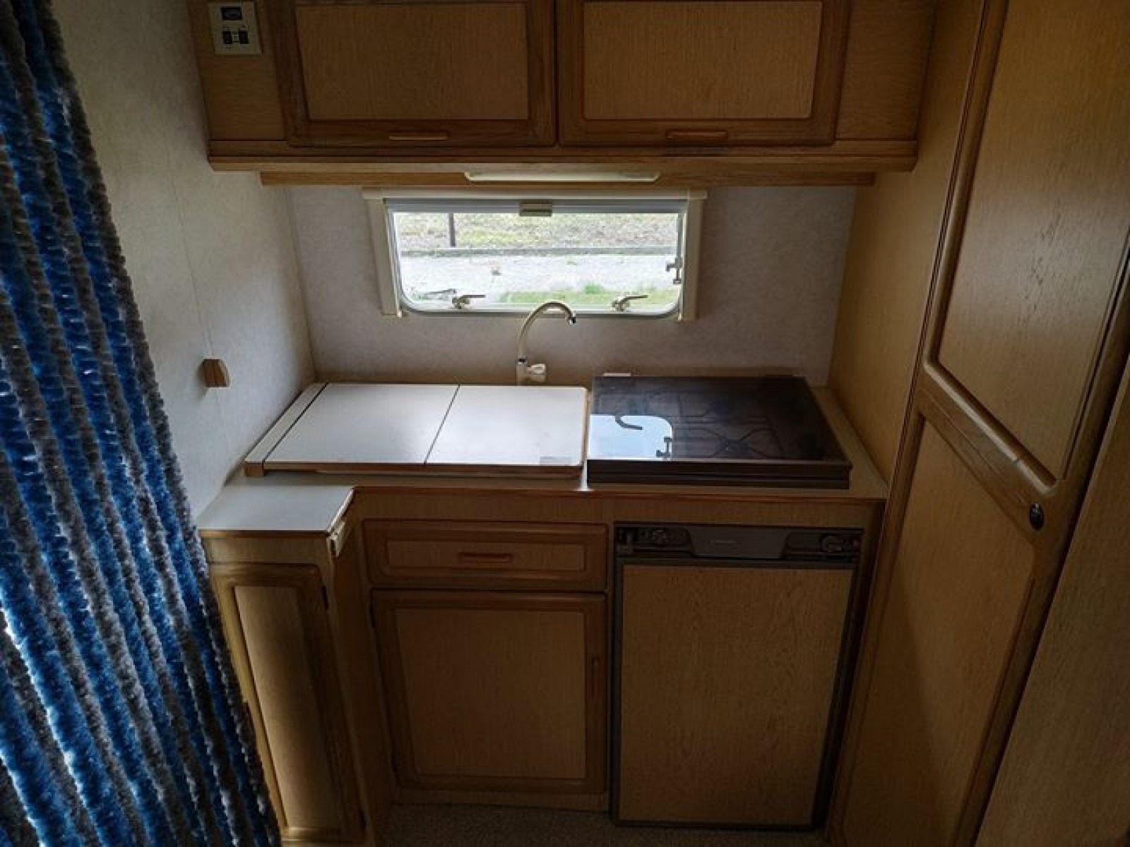 Hylander Design 380, 1998 rok, przyczepa kempingowa