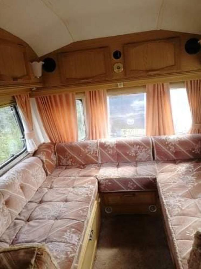 Przyczepa kempingowa marki Vanroyce