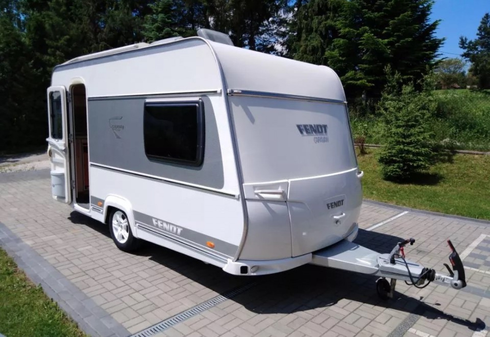 Fendt Saphir 390 Bianco