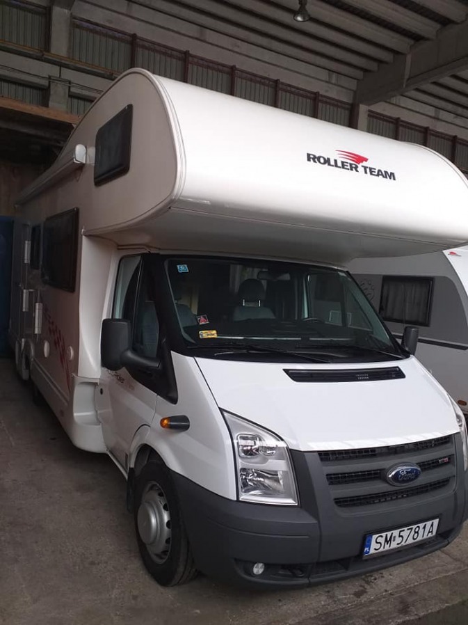 Kamper Ford Transit Roller Team