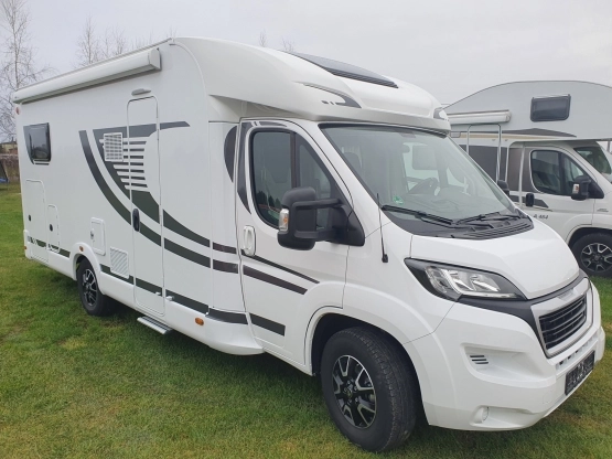 Kamper Knaus 700 EB 2020 wersja zimowa z piekarnikiem i opuszczanym...