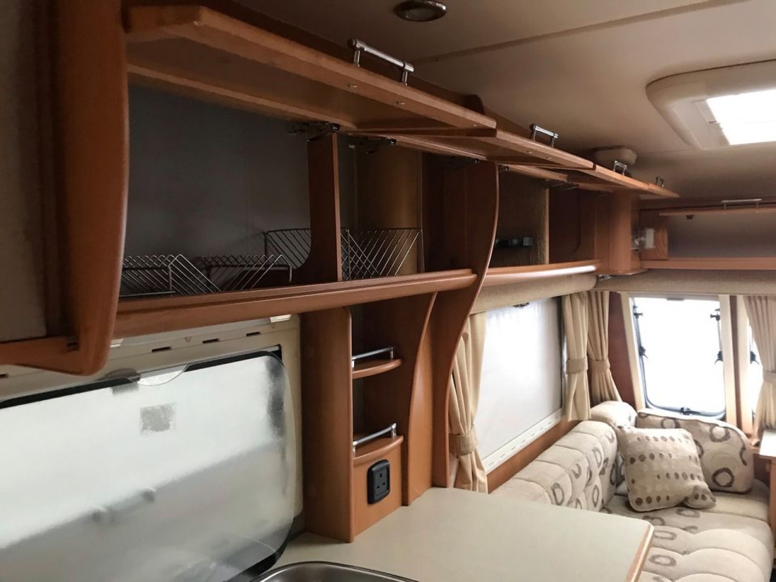 Przyczepa kempingowa Compass Omega 524, 4/5 osobowa, zadbana, sucha