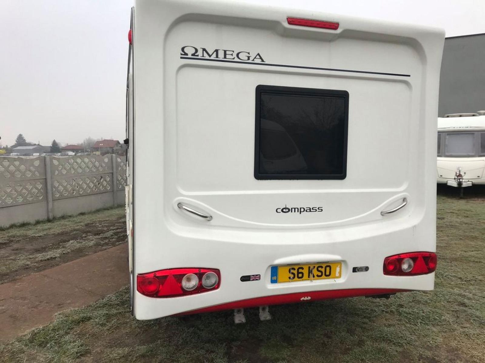 Przyczepa kempingowa Compass Omega 524, 4/5 osobowa, zadbana, sucha