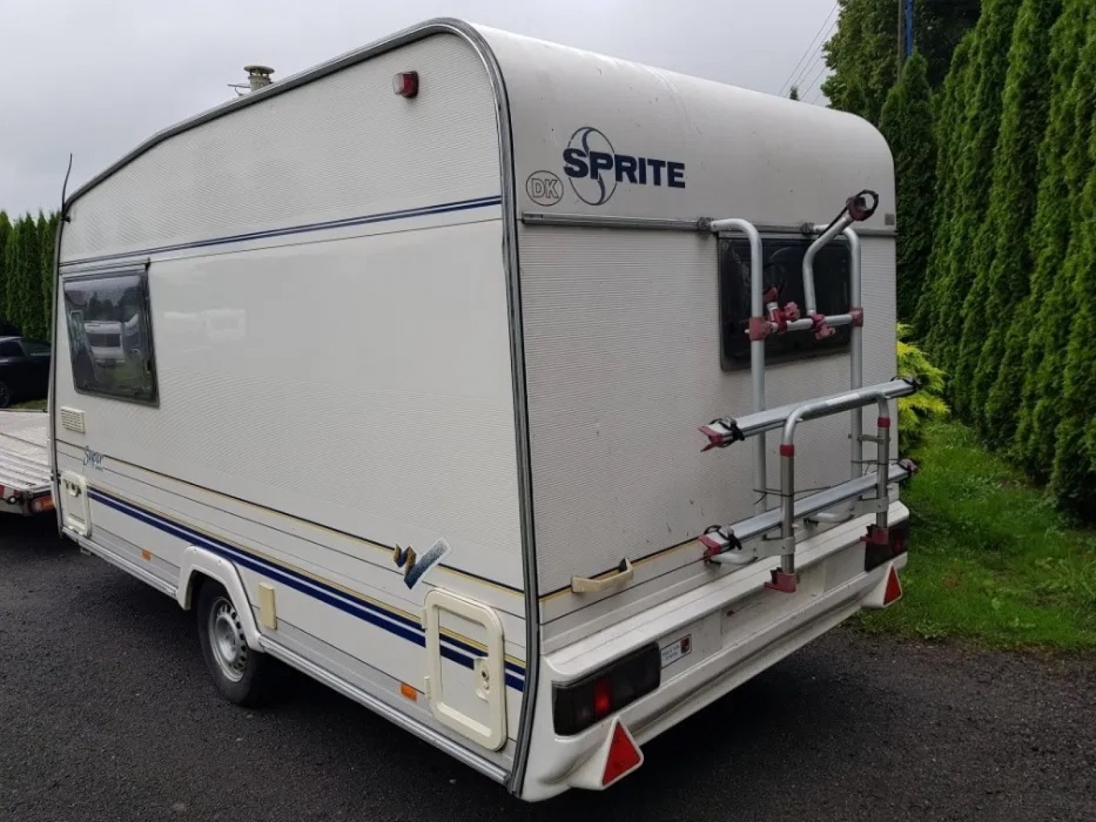 SPRITE Super 390, 4-os., dmc 1000 kg, rok 1999, przedsionek. Stan BDB