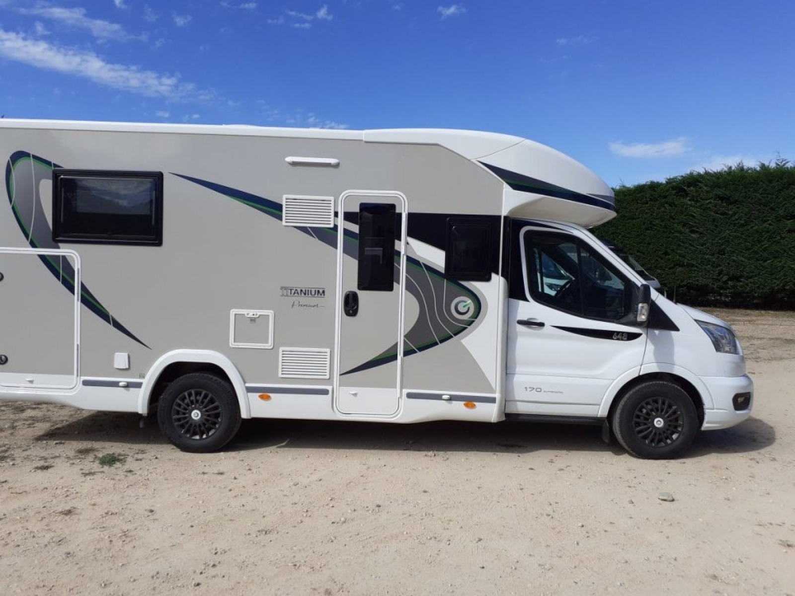 KAMPER CHAUSSON 627GA TITANIUM PREMIUM TRANSIT 170KM AUTOMAT NOWY!...