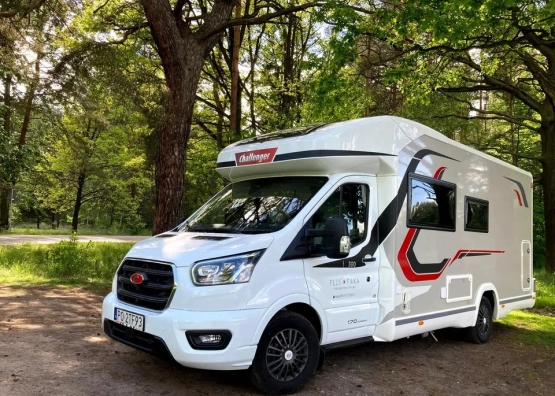 Kamper Ford Challenger 380