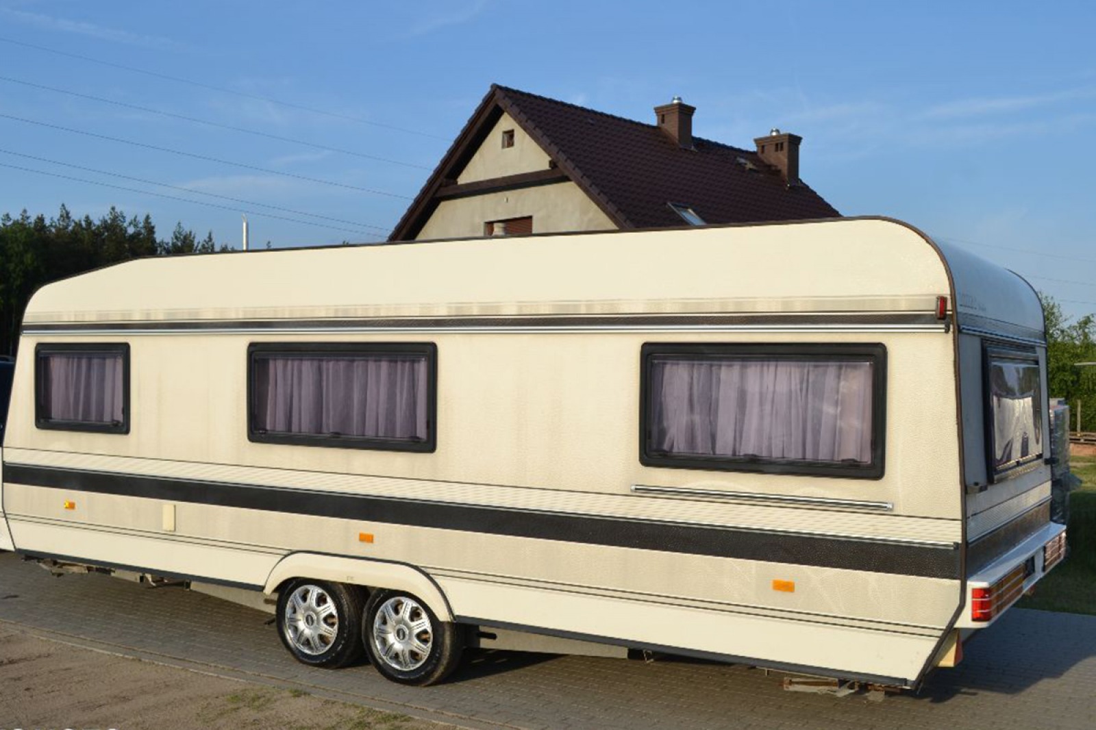 Hobby Prestige 610 Trzy Salonki Przestronna