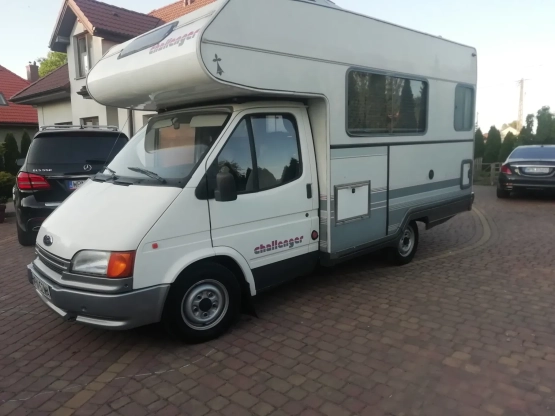 Ford Transit Challenger